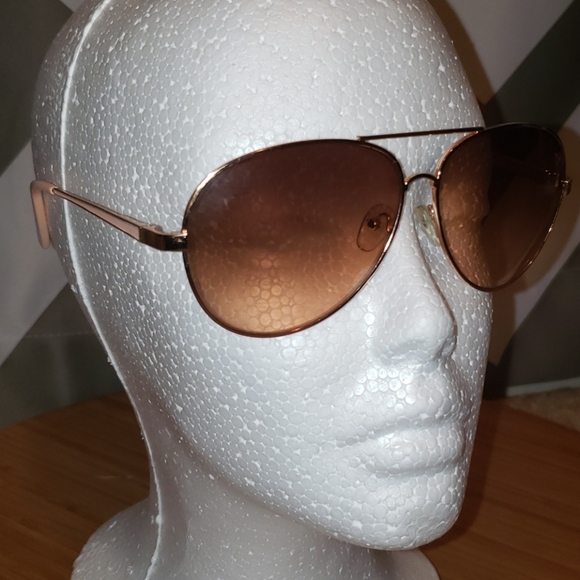 Steve Madden | Accessories | Steve Madden Aviator Sunglasses | Poshmark